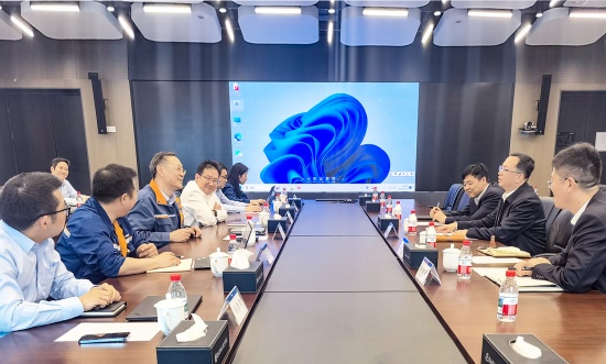Zhao Qiming meets with Qian Feng