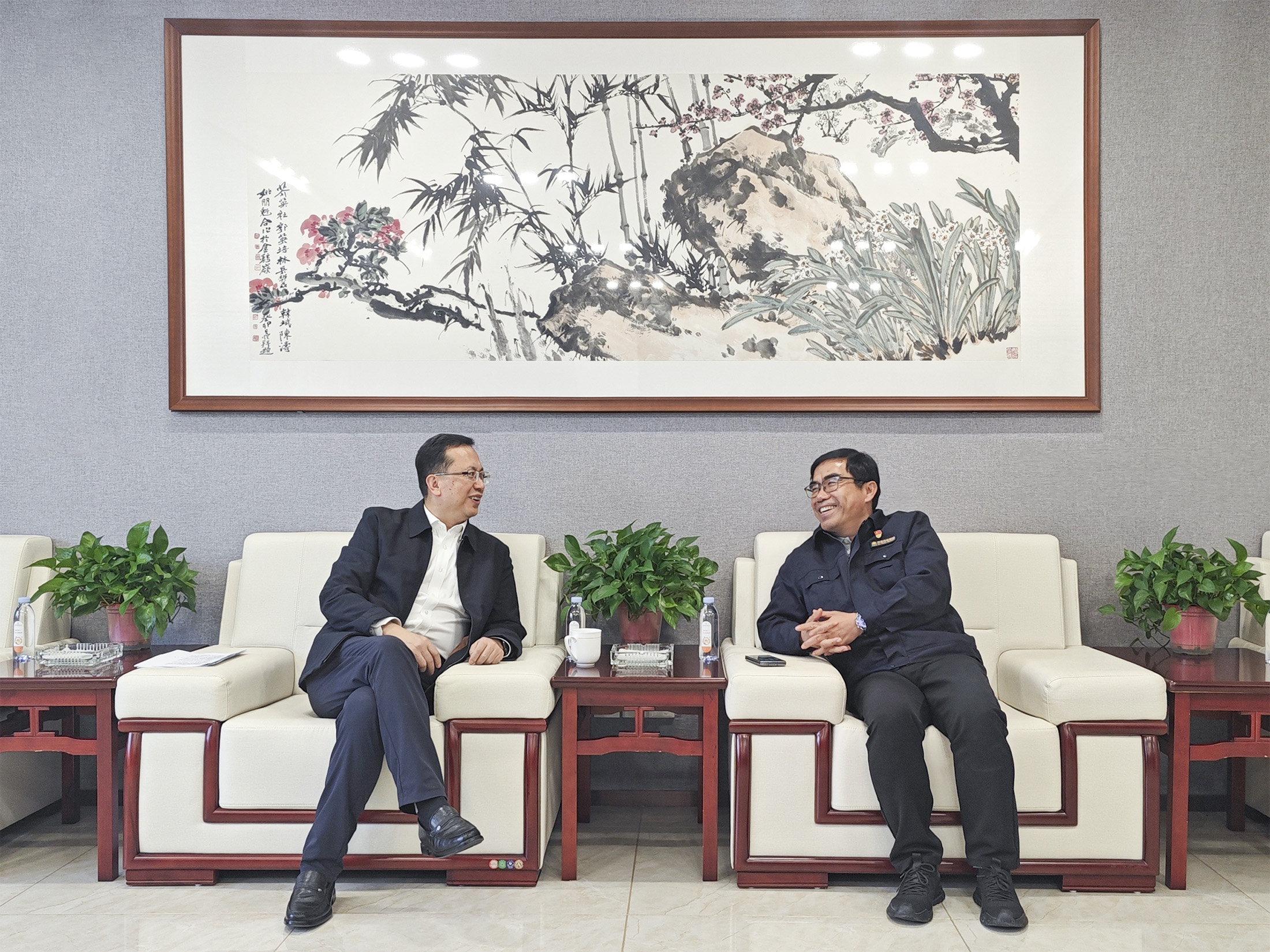 Zhao Qiming went to Jinan to carry out business activities.